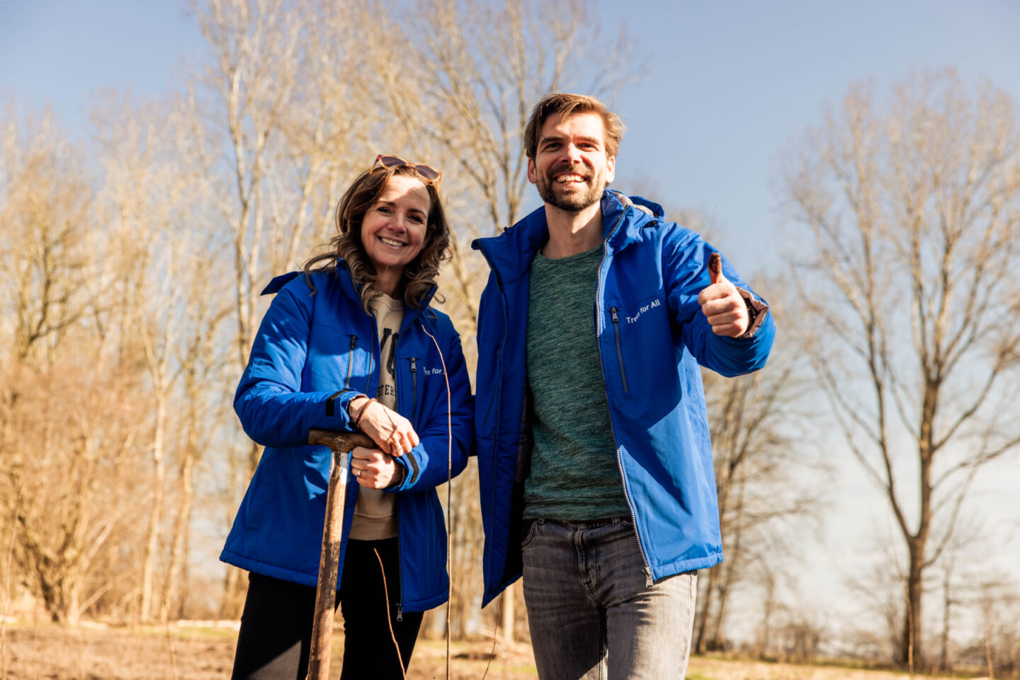 Plant a tree with your company | For a better climate | Trees for All